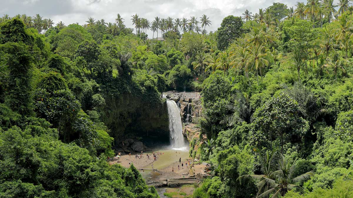 Air Terjun Tegenungan Bali - Tips Liburan & Harga Tiket Masuk